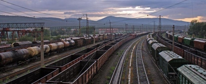 Software optimizes train circulation control in real time